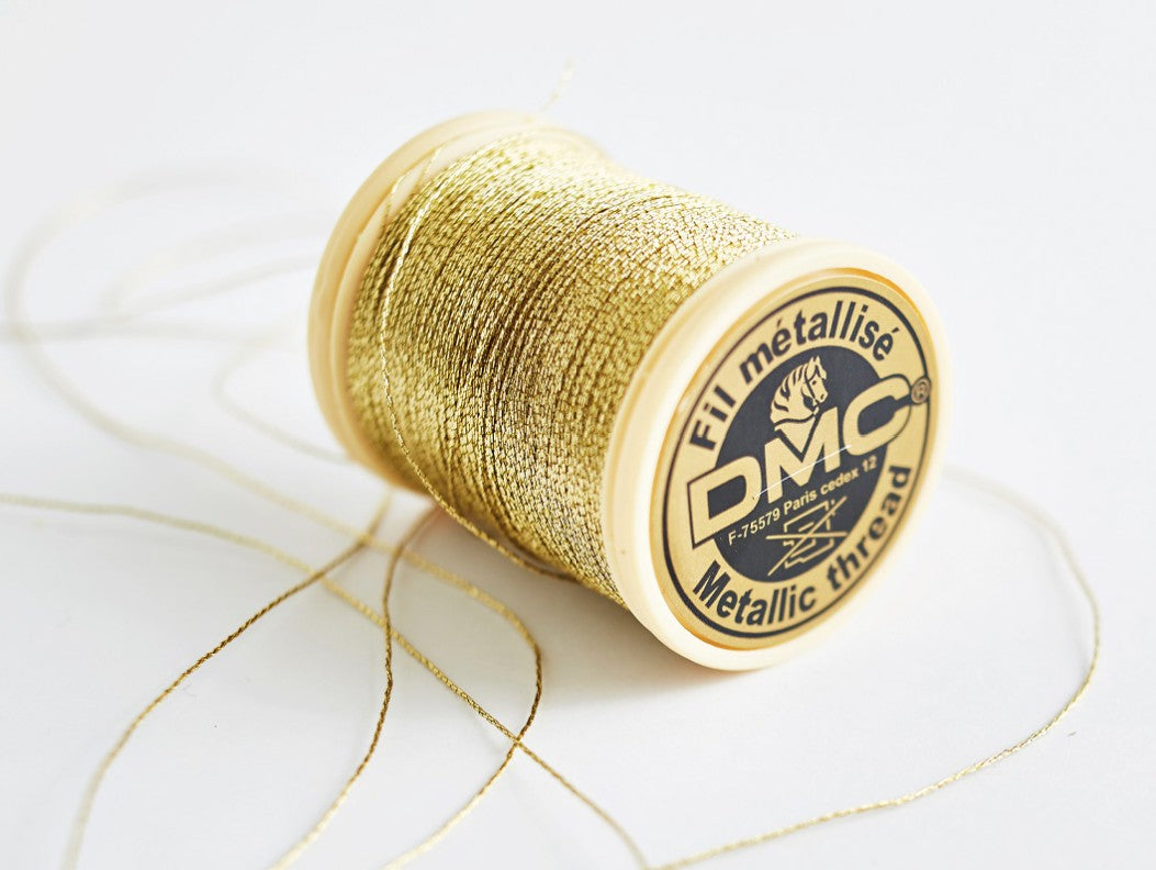DMC® -- Light Gold (OR-CL) -- Metallic Embroidery Thread -- Ref. 282ZA ...